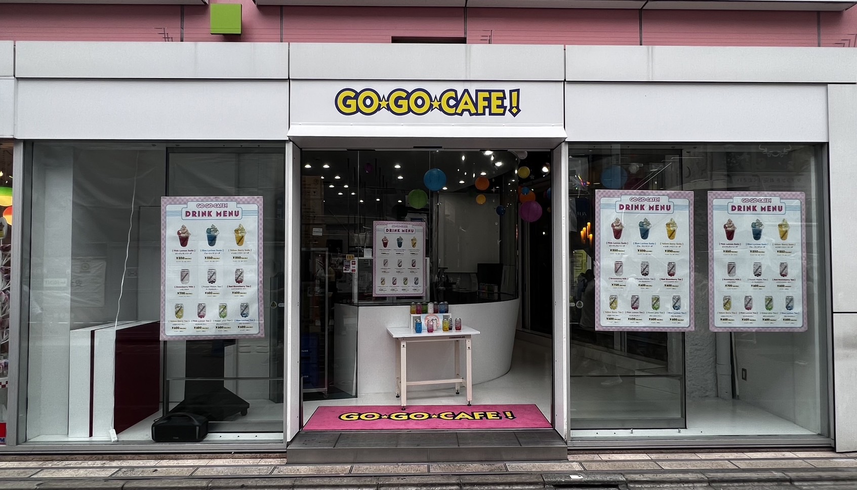 2023.09.29｜原宿⽵下通りの GO GO CAFE にて「ラグナドール」のコラボカフェが期間限定で開催決定！｜ゲームエイト
